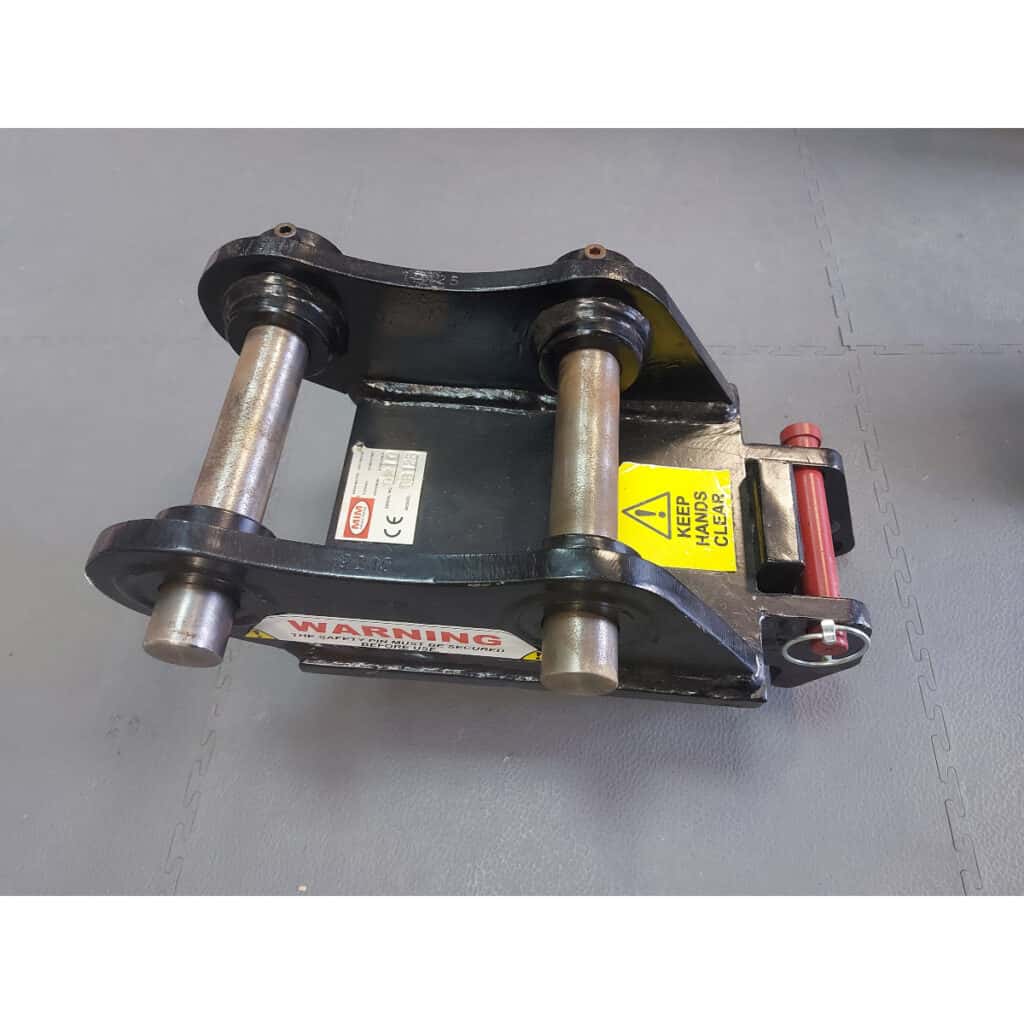 JCB Spare Parts - MIM QUICK HITCH - 35mm PIN - FITS JCB 803 (PART NO ...